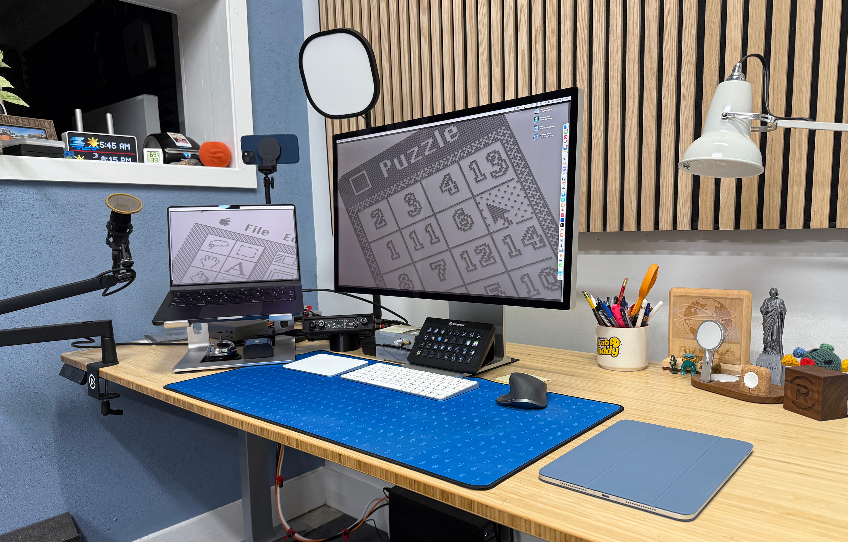 It's Prime Day: Rebuild My Desk - 512 Pixels